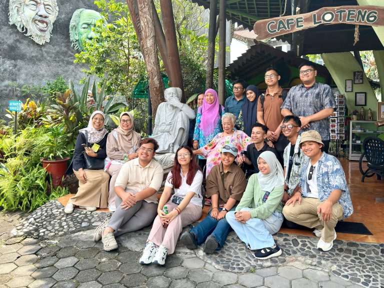 Mahasiswa Magister Arkeologi UGM Laksanakan Kuliah Lapangan di Museum ...